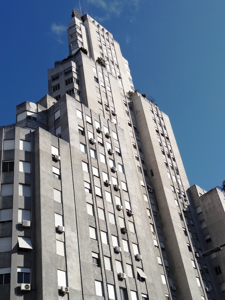 EL EDIFICIO KAVANAGH, EL GRAN DIAMANTE PORTEÑO (por Pablo R. Bedrossian) – Pablo Bedrossian
