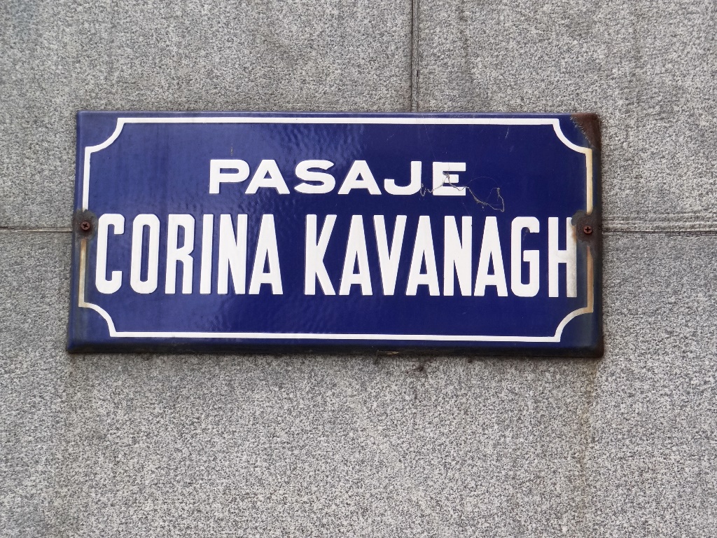 EL PASAJE CORINA KAVANAGH Y SUS HISTORIAS – Pablo Bedrossian